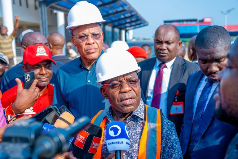Governor Otti Inspects Umuahia Central Buss Terminal , As Project Nears ...